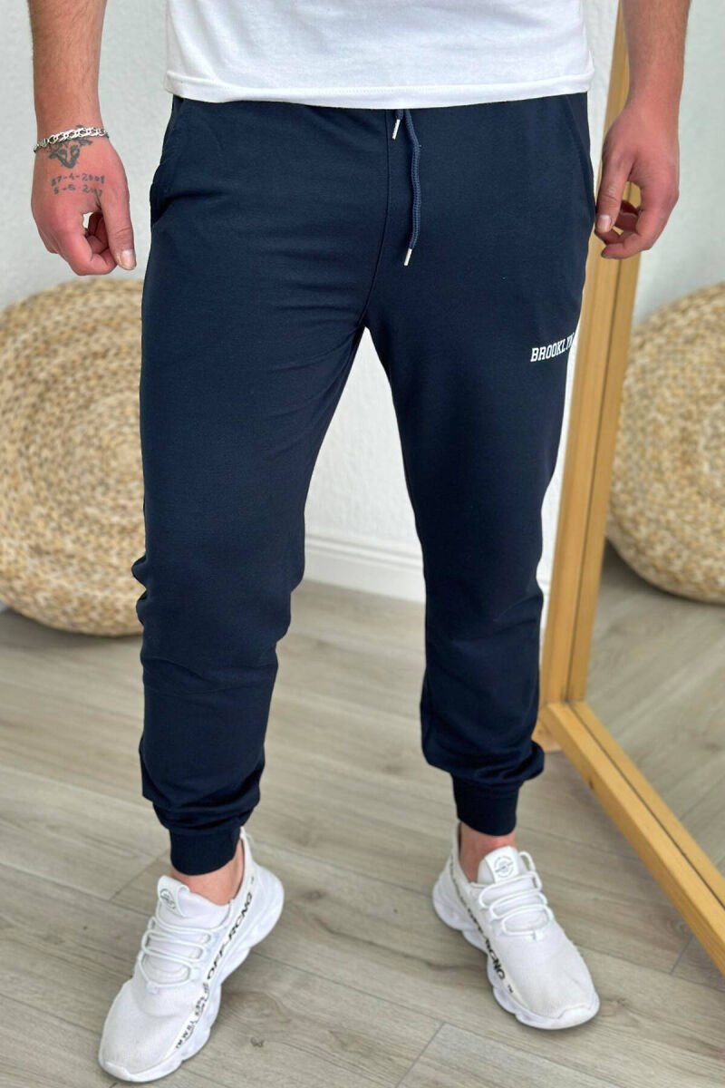 SWEATPANTS