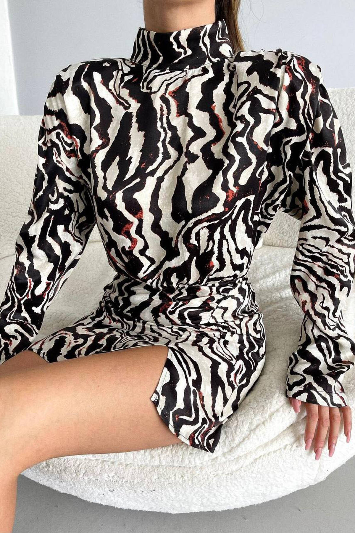 SHORT LONG SLEEVE DRESS BLACK/ E ZEZE DRESS KLAUDIO FASHION EL-7632