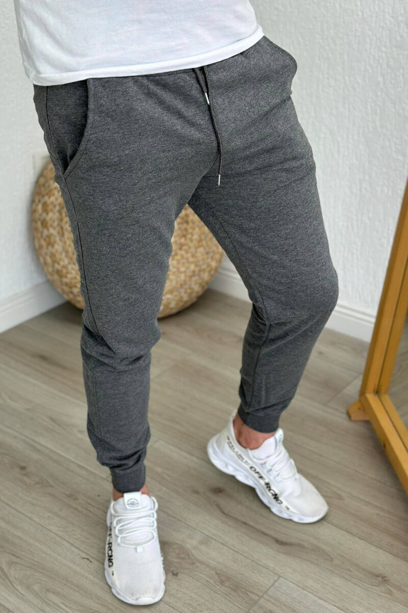 SWEATPANTS